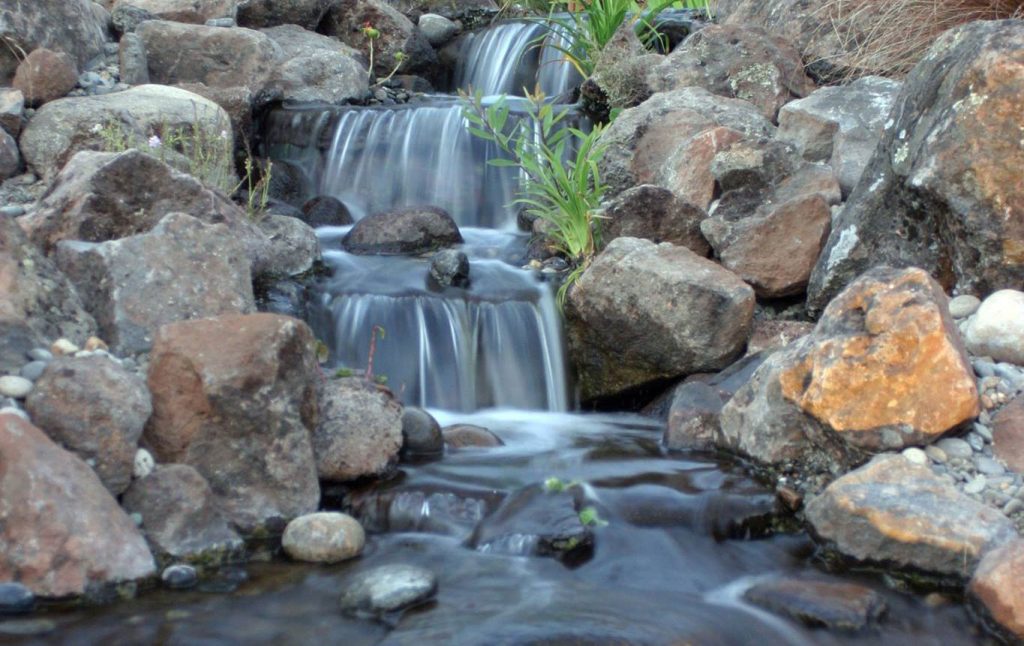 Pondless-waterfall_vert_crop – Current Aquatics | Aquariums & Ponds